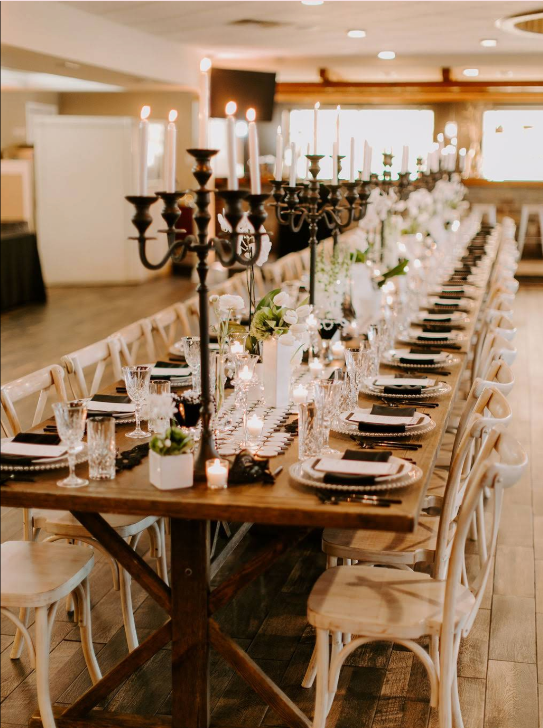 How Copper Roux Balances Rustic Charm with Refined Wedding Design